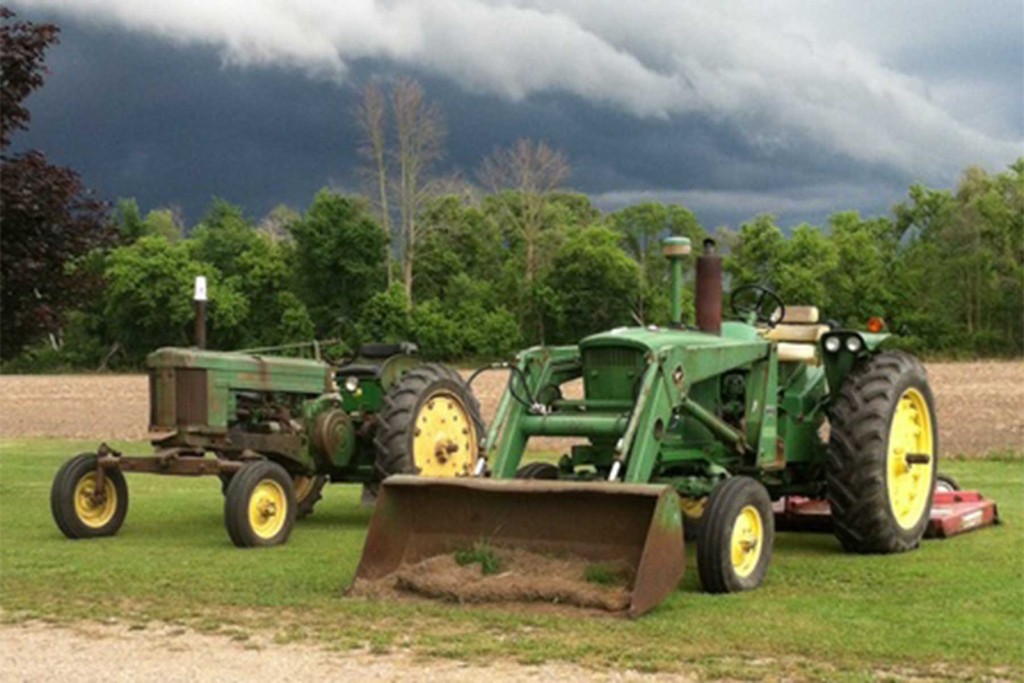 Know Before You Bid: An Inside Look at an Auctioneer’s Chant