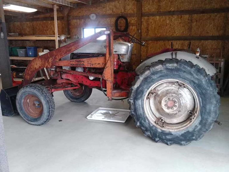 Look what some hard work did for this 1955 Ford 900