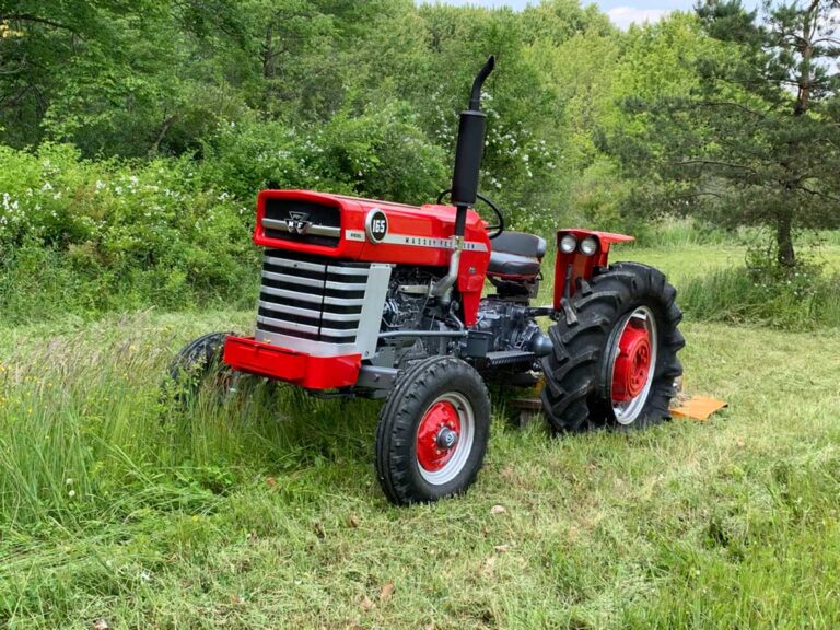 Massey Ferguson 165